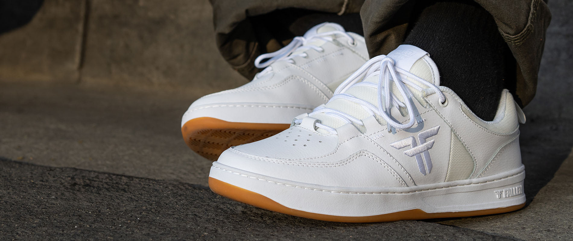 The Crest – Fallen Footwear